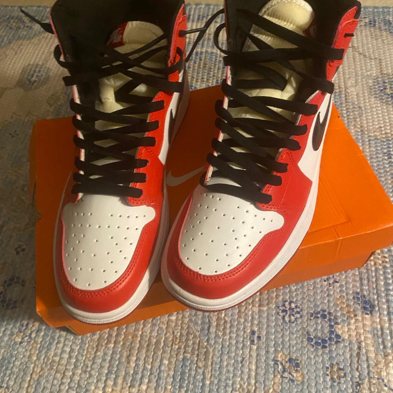 Jordan 1 Chicago red - Depop