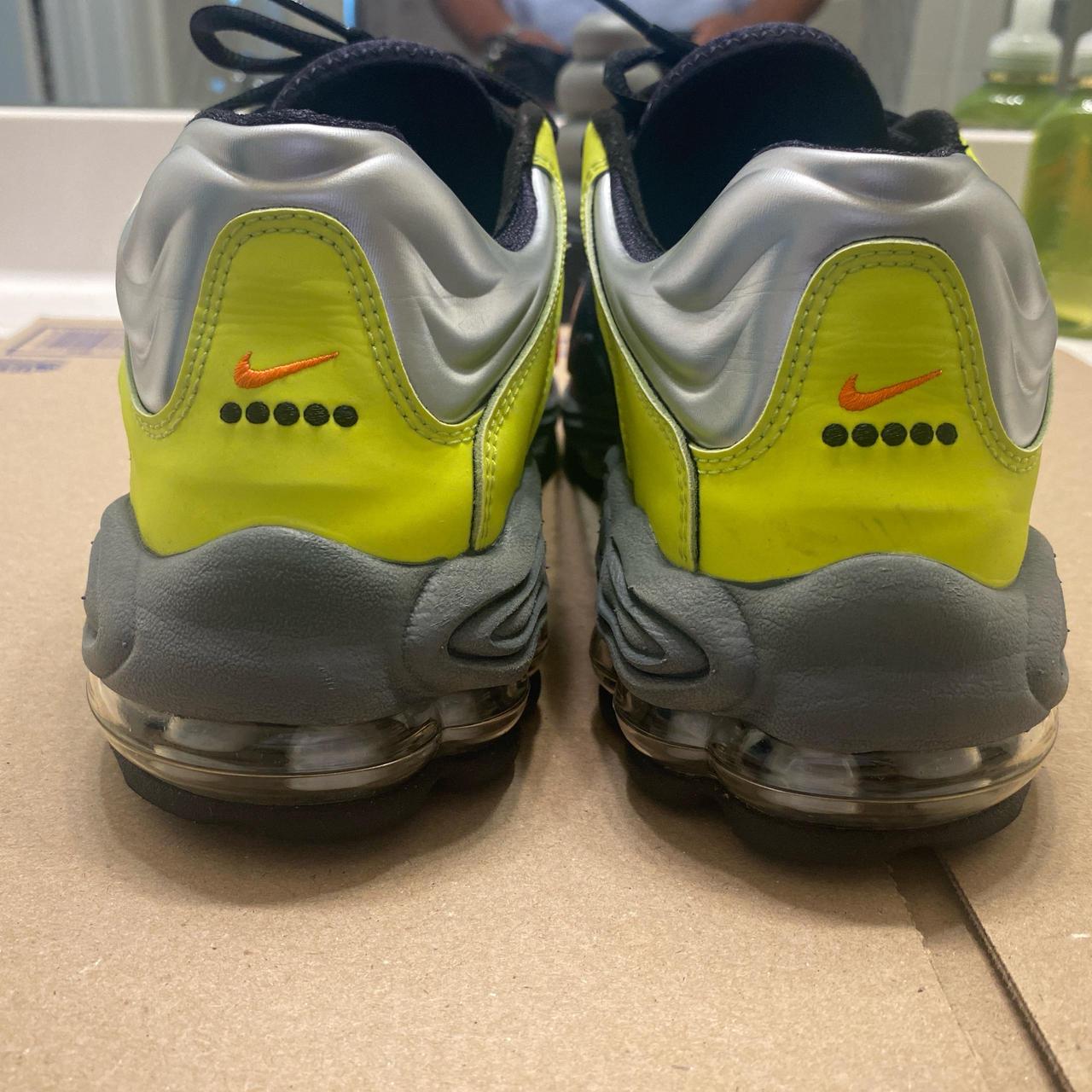 Nikes Shoes do not come with box - Depop