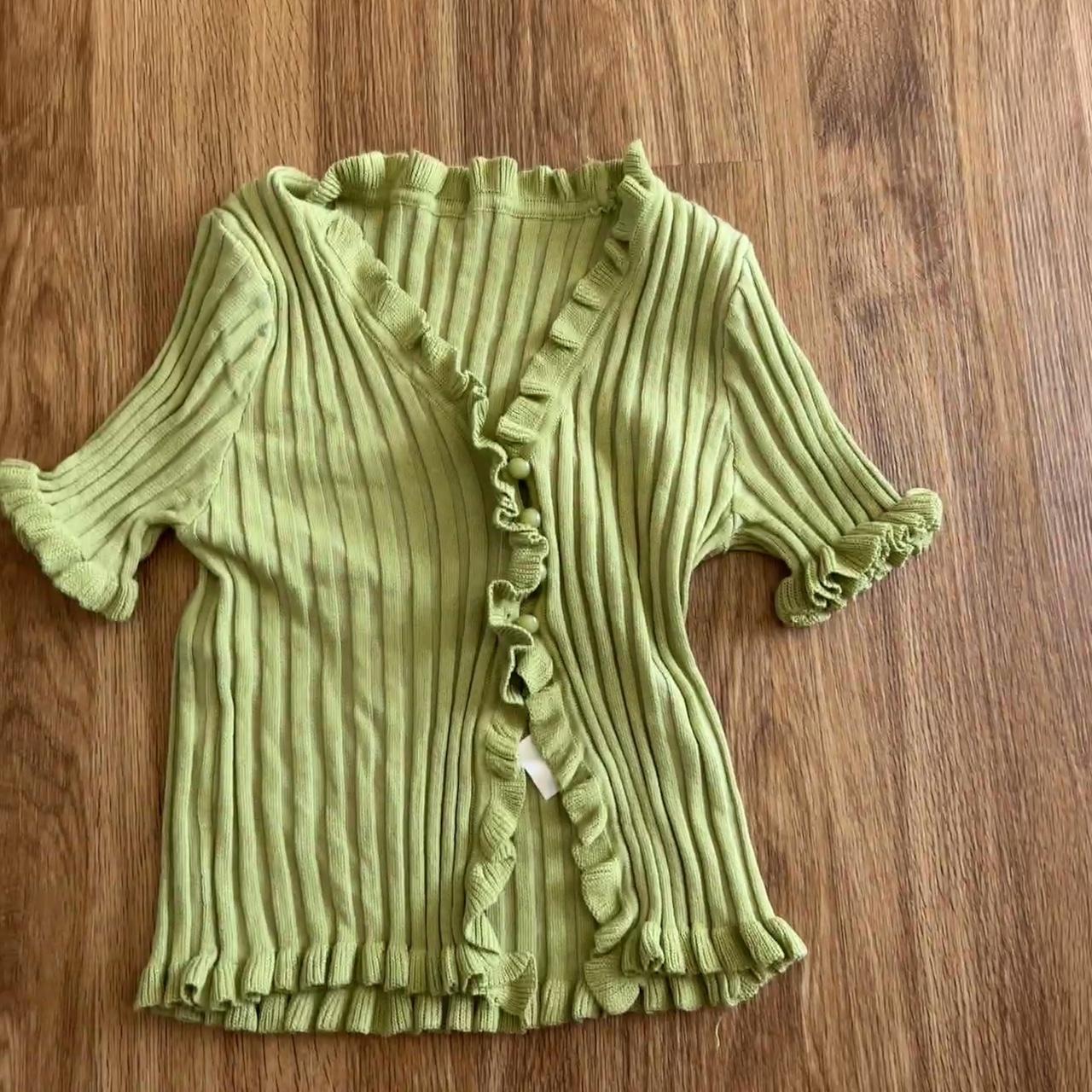 Green ruffle top #ruffles #green - never worn | Depop