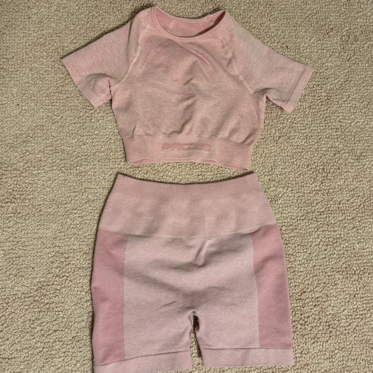 Pink Gym Set #gym #gymset #gymwear - Depop