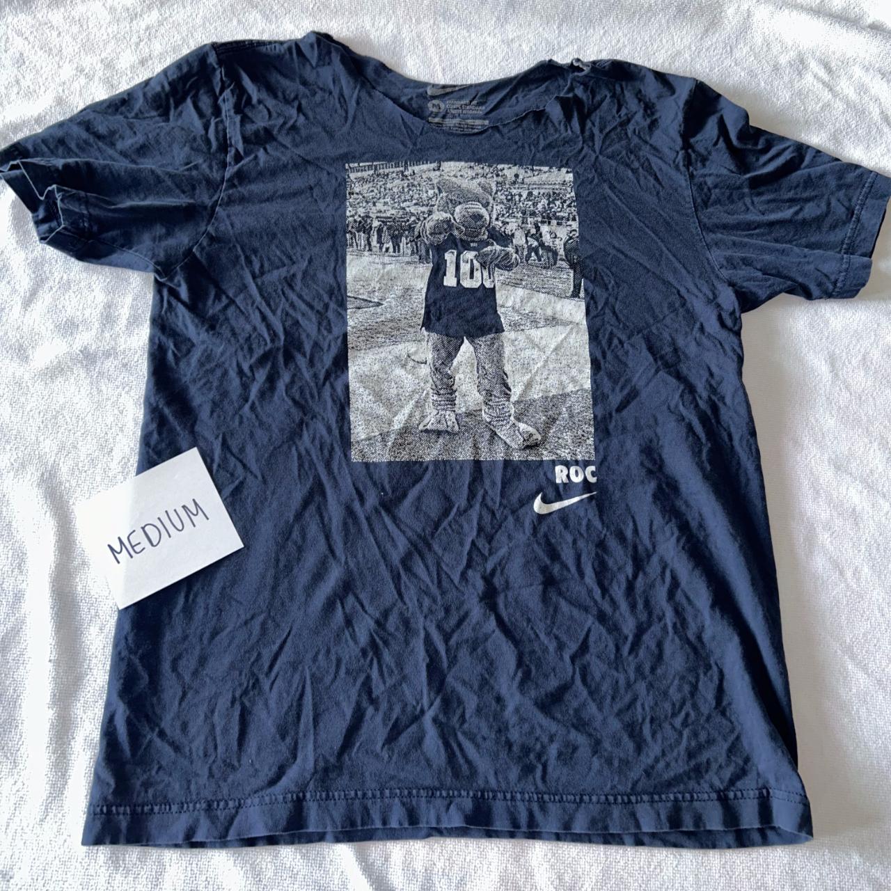 pittsburgh university roc off the shoulder tee size... - Depop