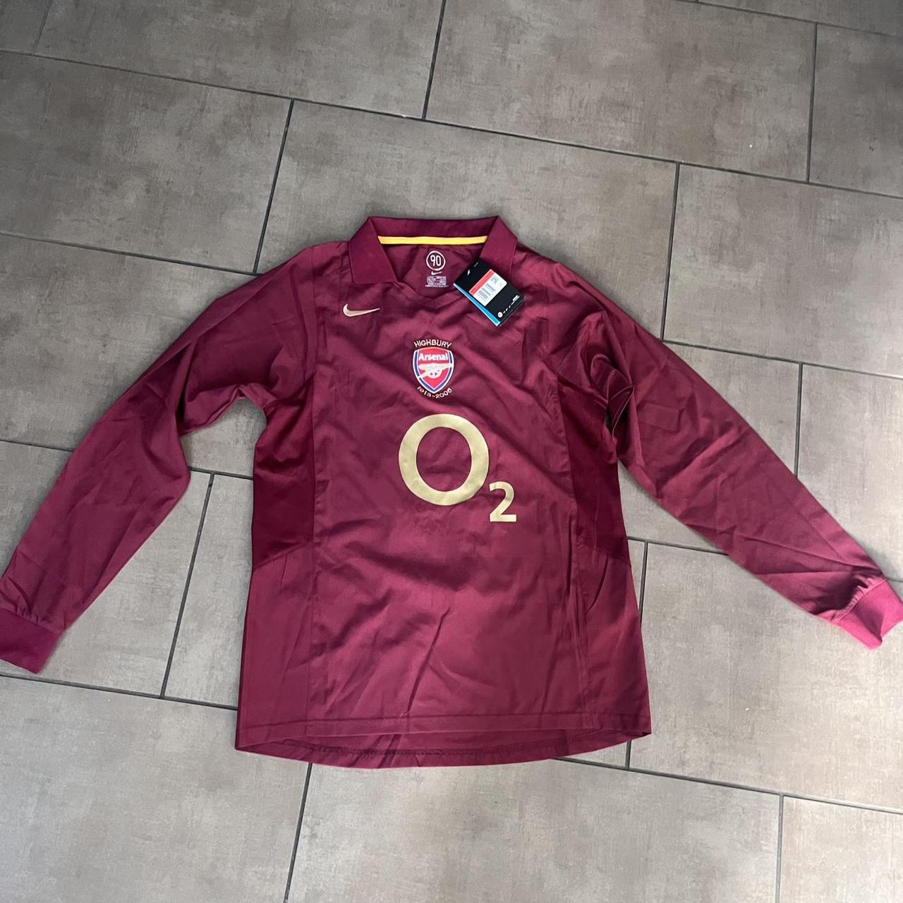 BRAND NEW Arsenal Home Retro 05 06 Kit Shoot me an... | Depop