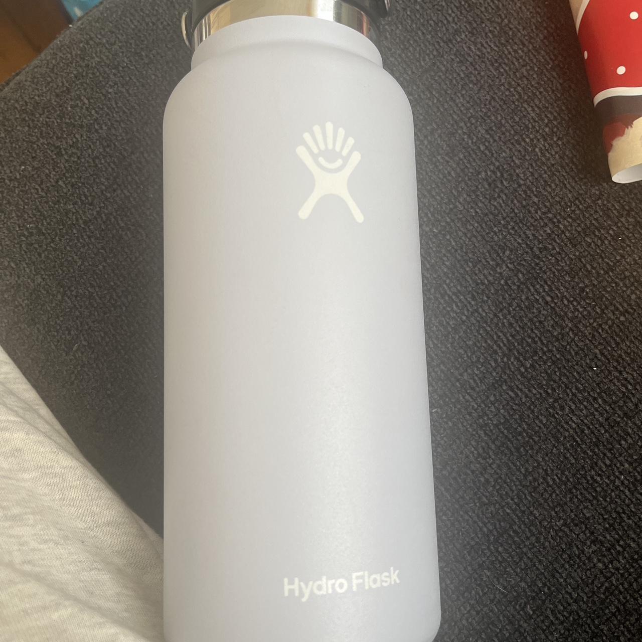 🌟32 oz. Hydroflask 🌟Fog Color (Periwinkle) 🌟Never... - Depop