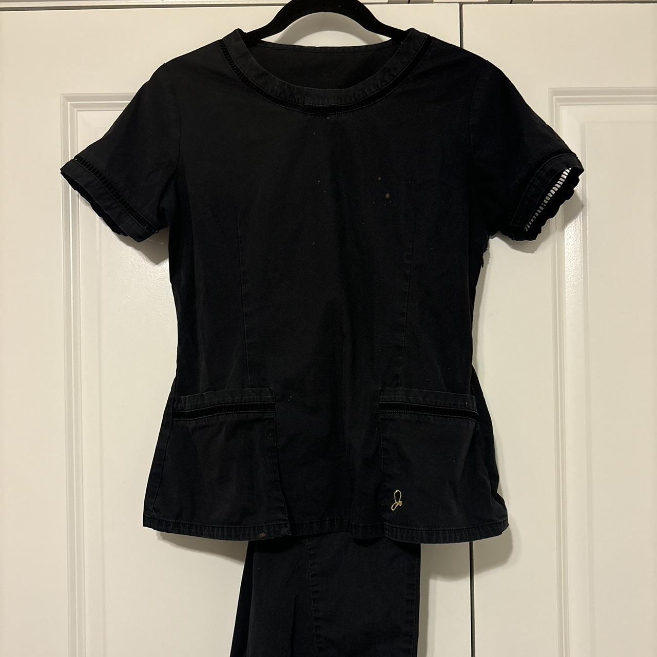 Jaanu Black scrub set with pockets #scrubtop flare... - Depop