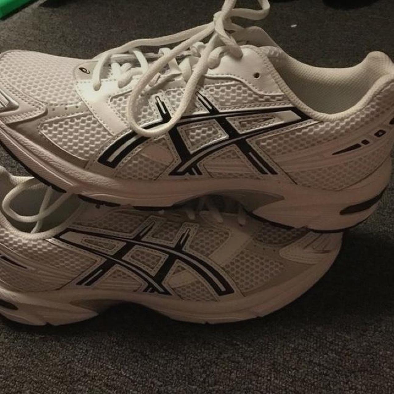 White and black ASICS - Depop