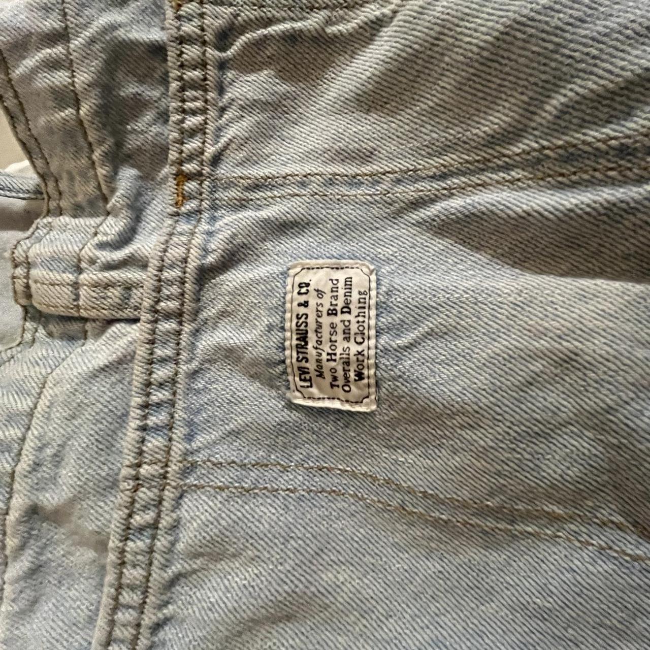 Levi short overalls Size:medium - Depop