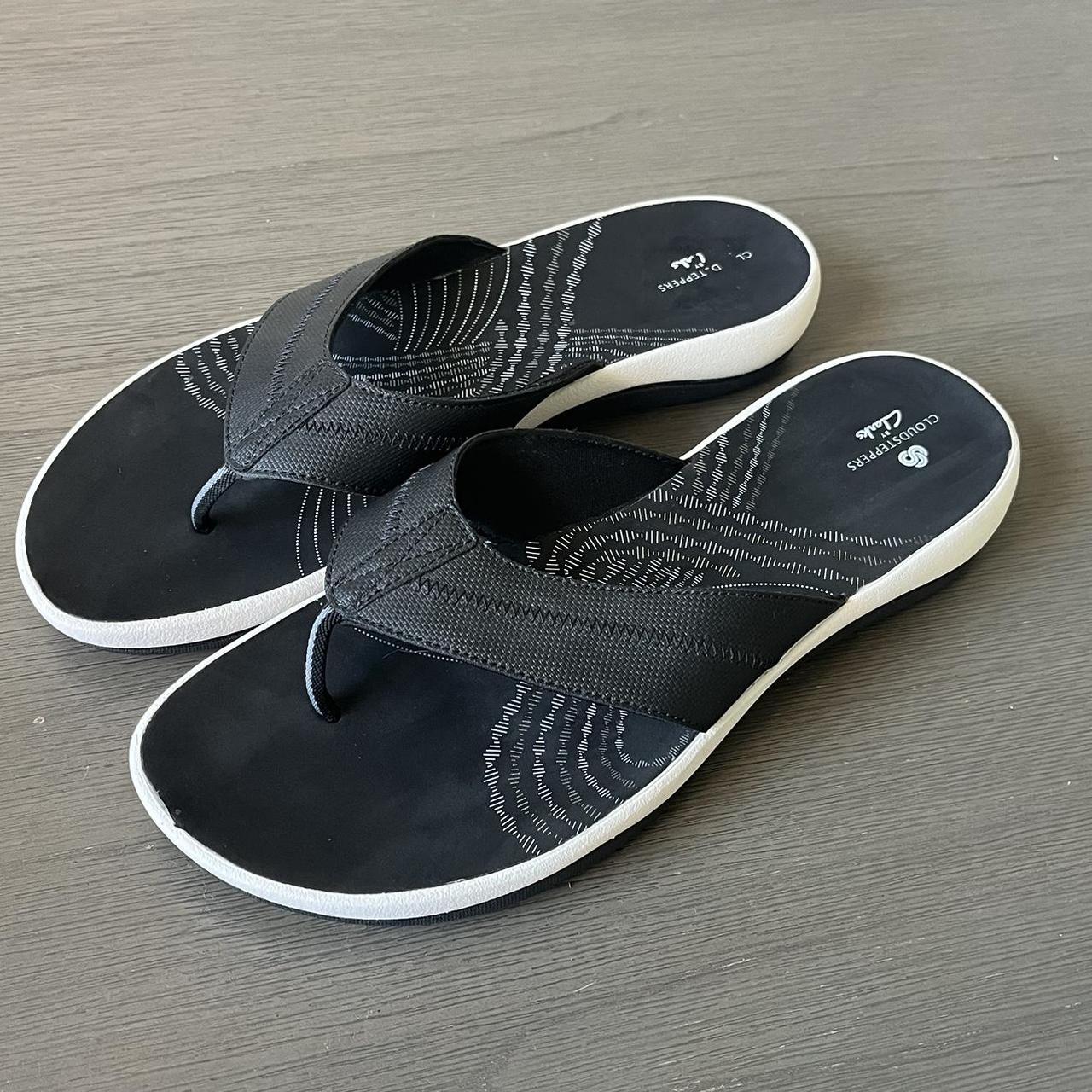 Clarks Cloudsteppers SUNMAZE SURF Flip-Flop Womens... | Depop