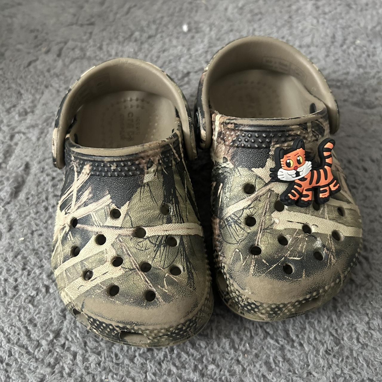 Camo Croc with charm/size 5 - Depop