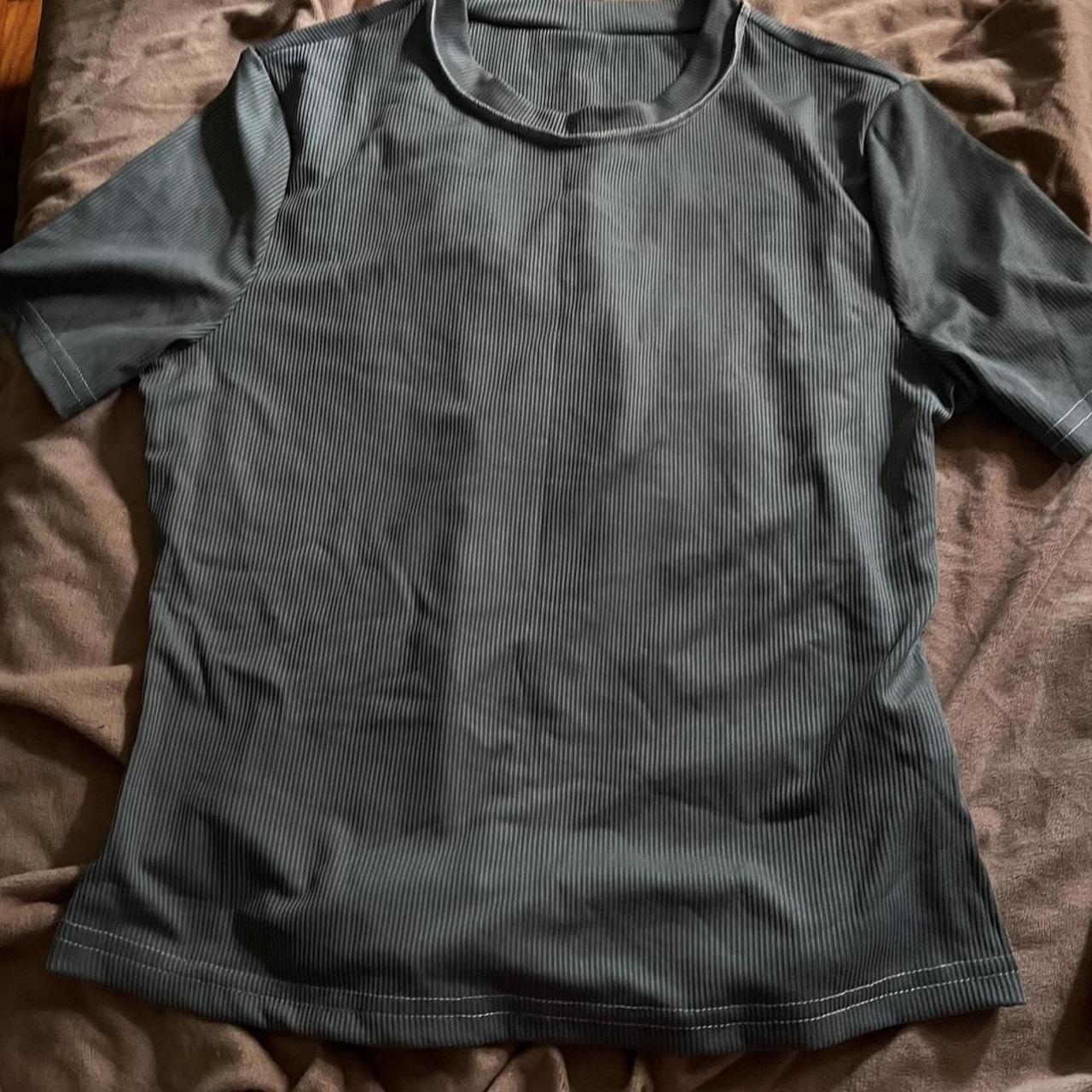 Grey SKIMS set - shorts and top #workout - Depop