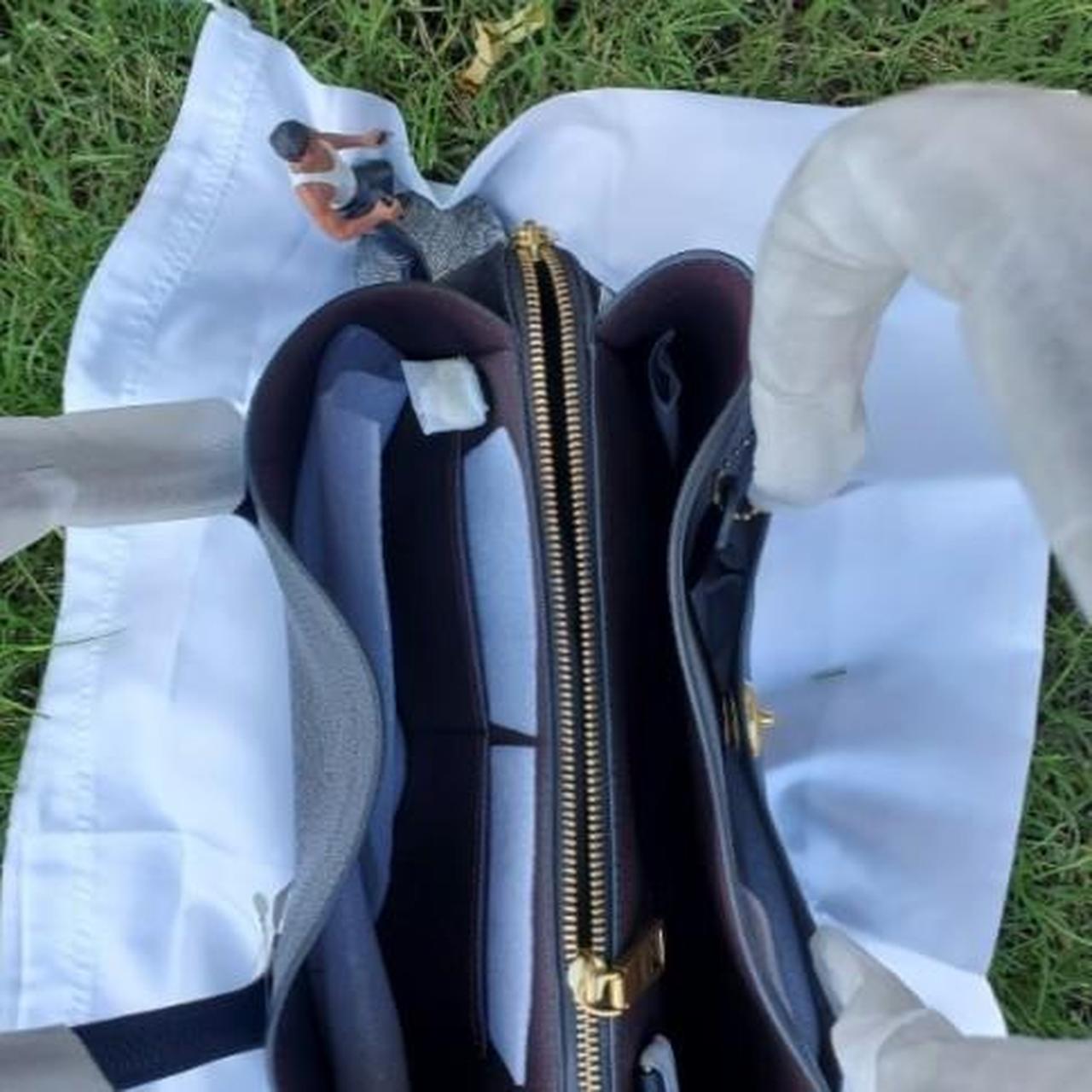 Coach 89486 Lora Leather Carryall Bag In... - Depop