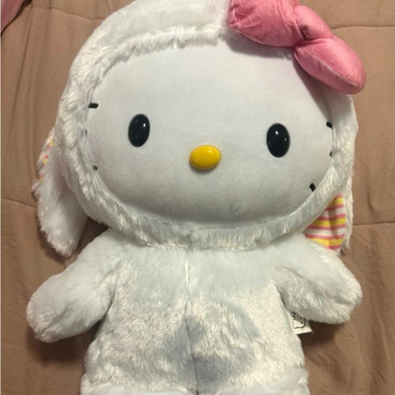 Hello kitty greeter - Depop
