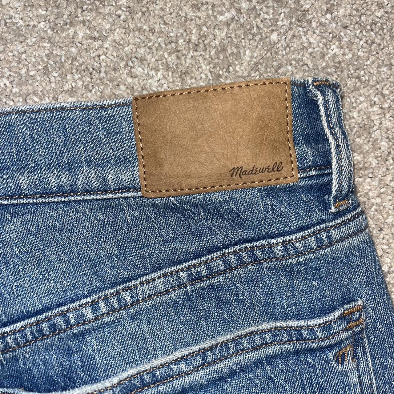 Madewell 90s straight jeans, size 29 - Depop