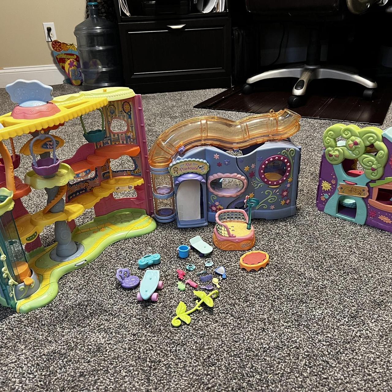 3 lps houses with accessories - Depop