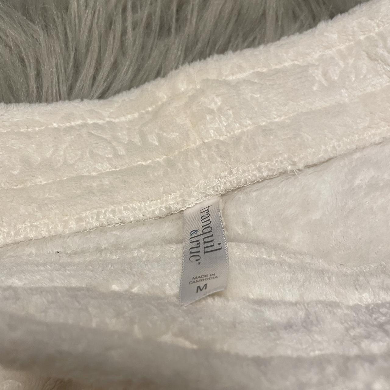 Cute white fuzzy snowflake pants Never worn they... - Depop