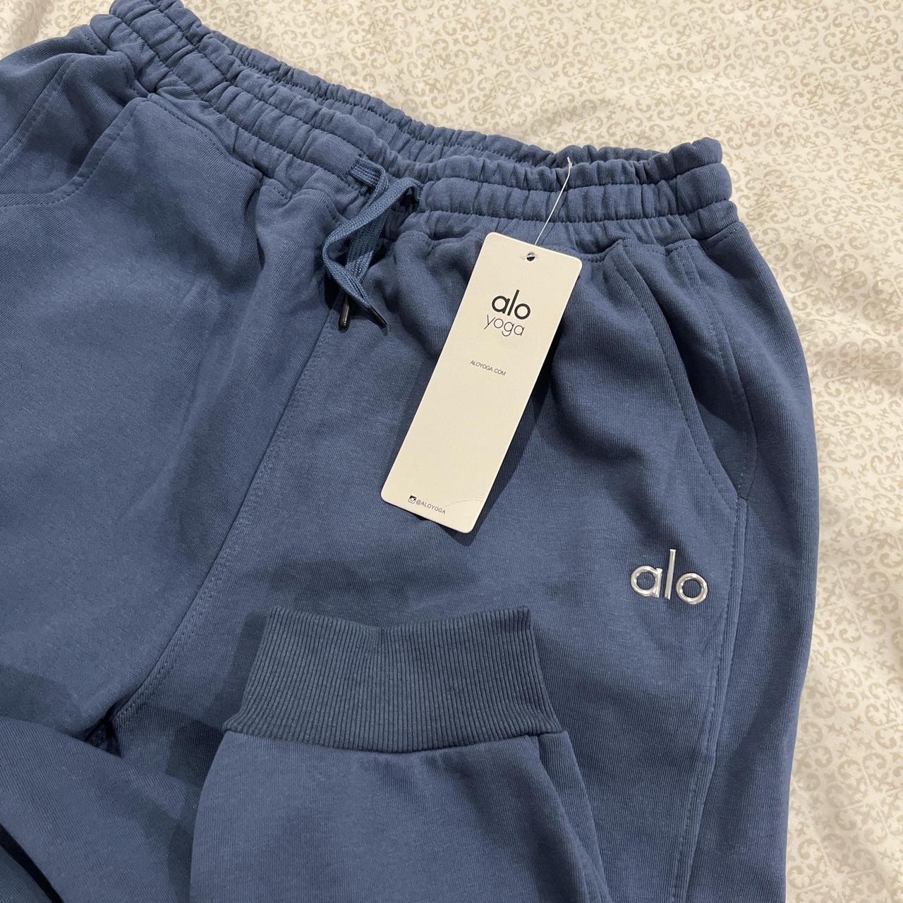 Unisex Alo sweats. Brand new. Never worn. - Depop