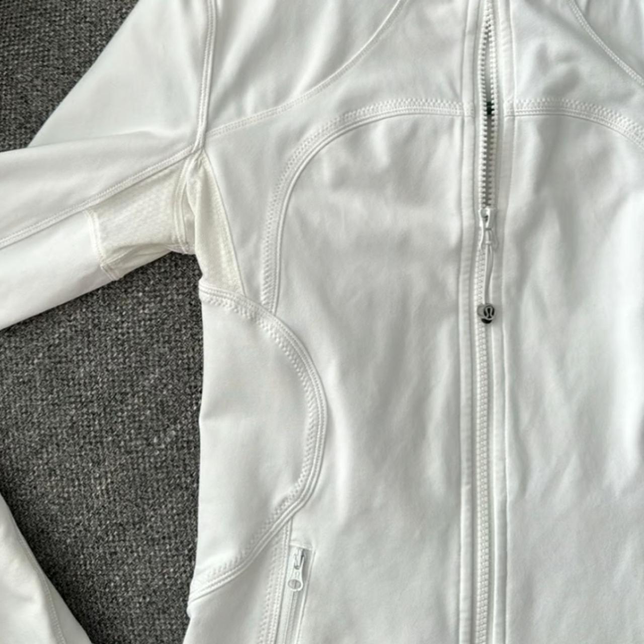Lululemon white zip up jacket size 6 in great... - Depop