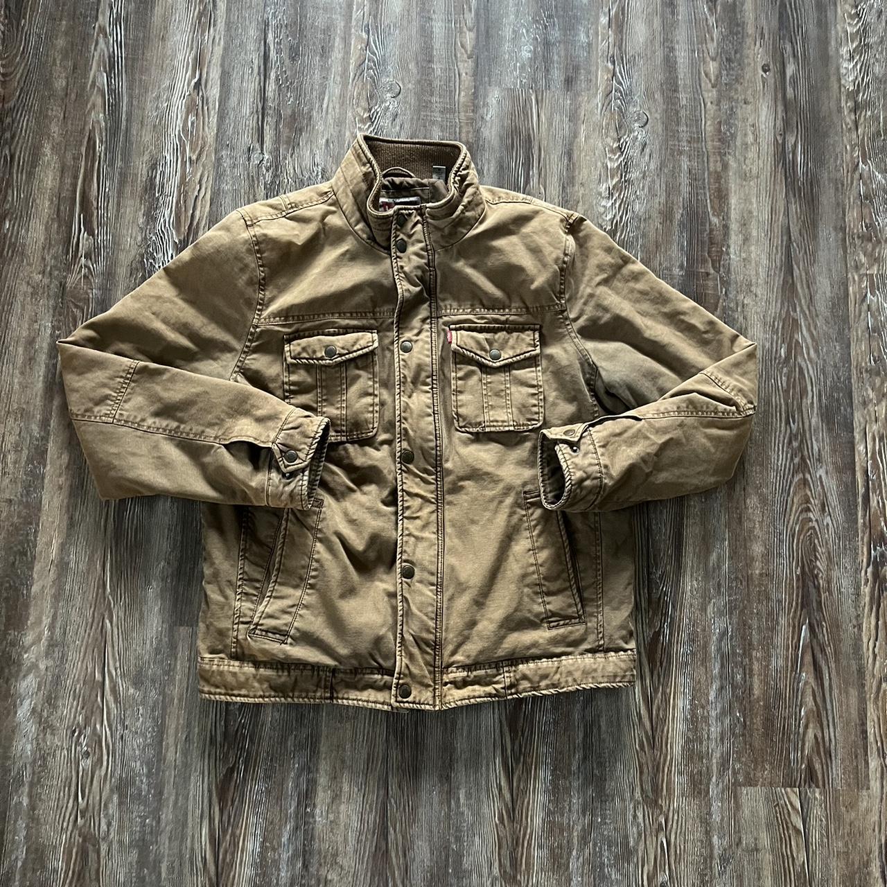 Tan Levi’s utility jacket in great condition - Depop