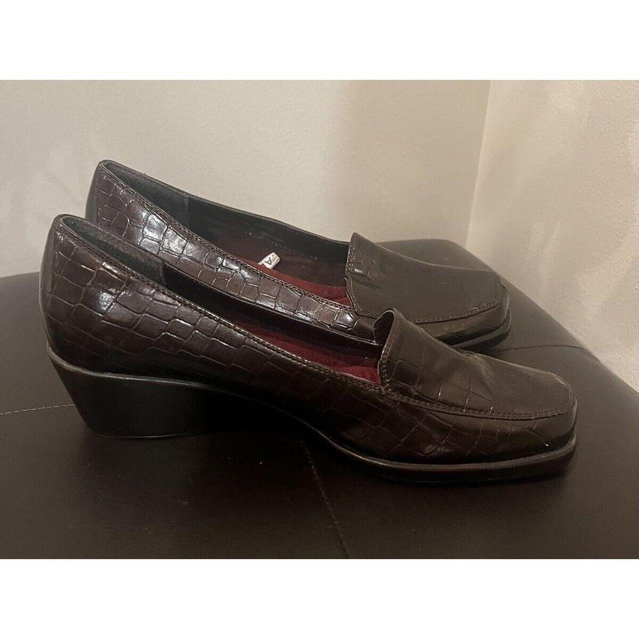 Merona Shoes Womens 9.5 Loafer Slip On Faux Croc... - Depop