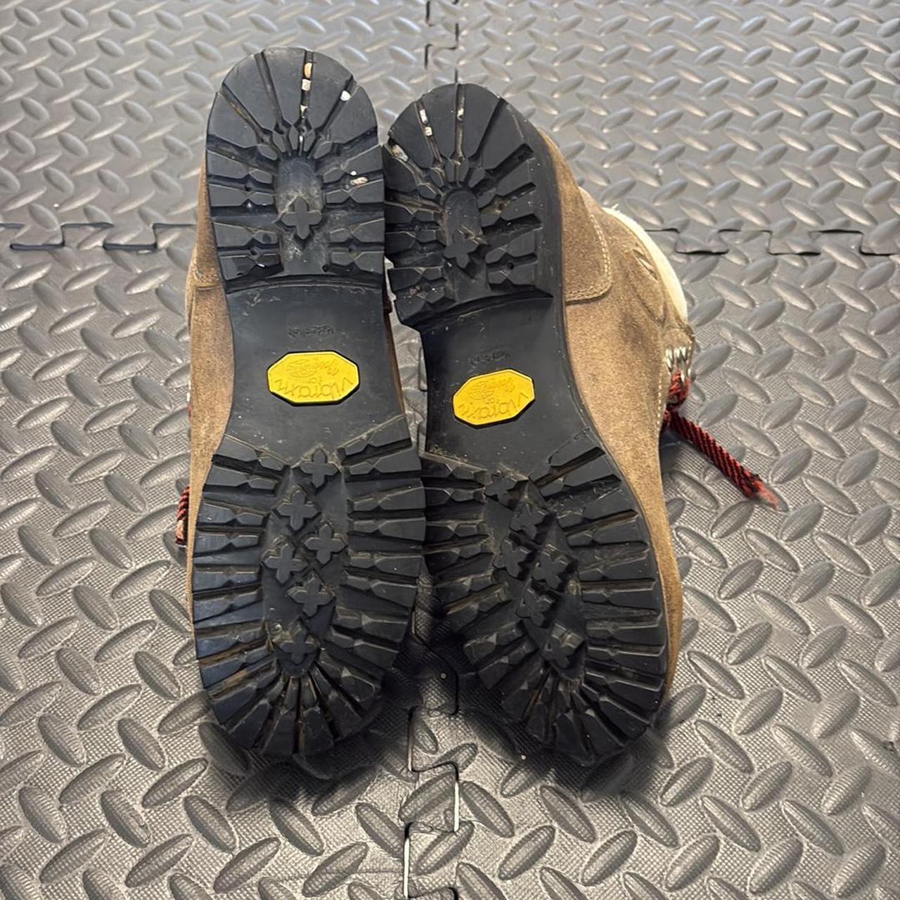 VTG Vasque Highlander Sundowner Mountaineering Boots... | Depop