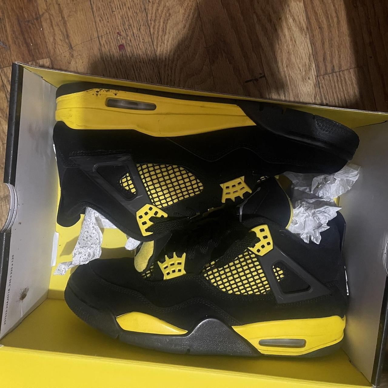 Jordan 4s Yellow thunders - Depop