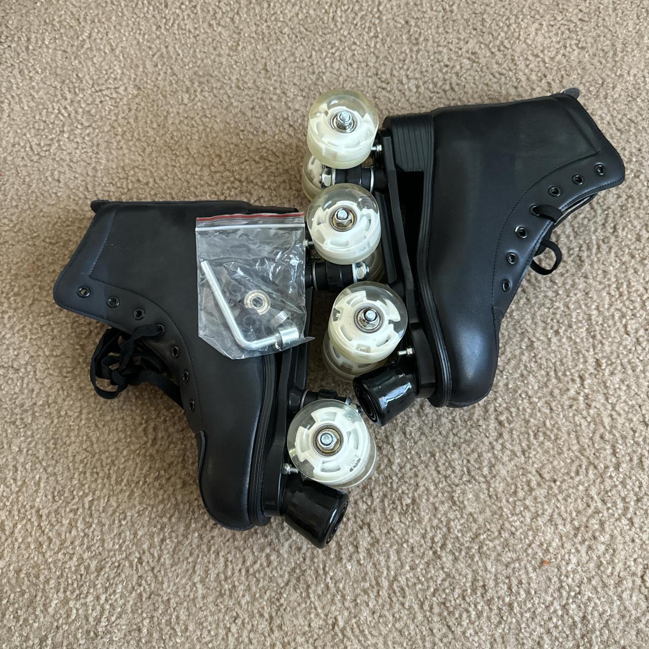 all black roller skates light up wheels size 10 - Depop