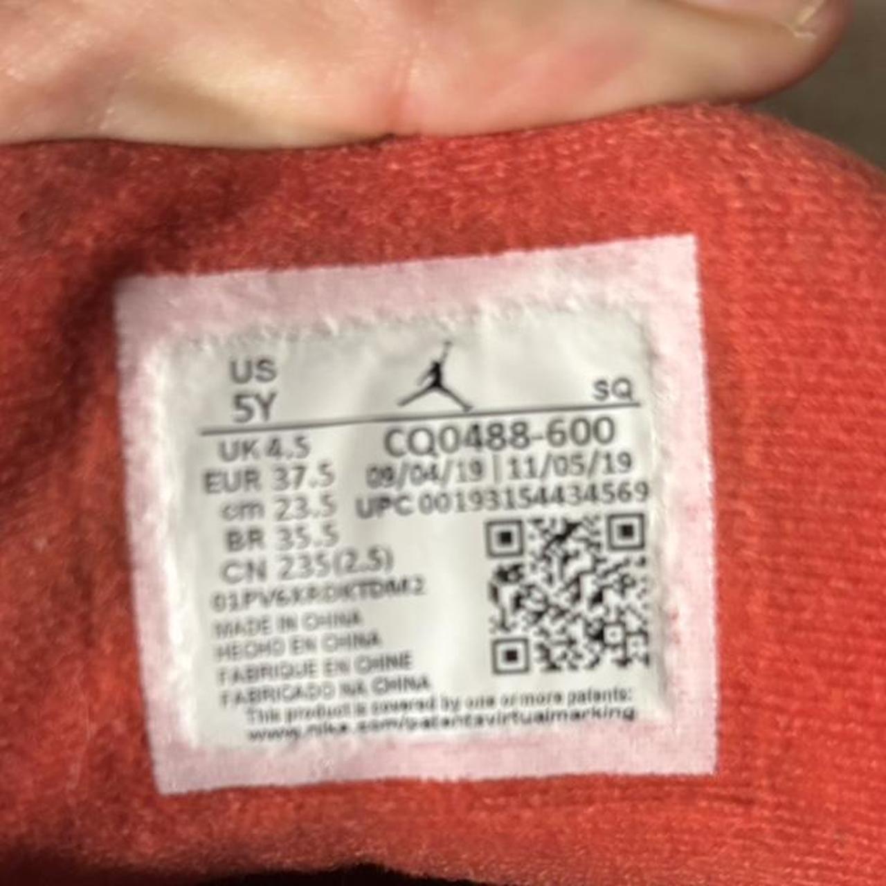 Red Jordans Feel free to throw prices ️ - Depop