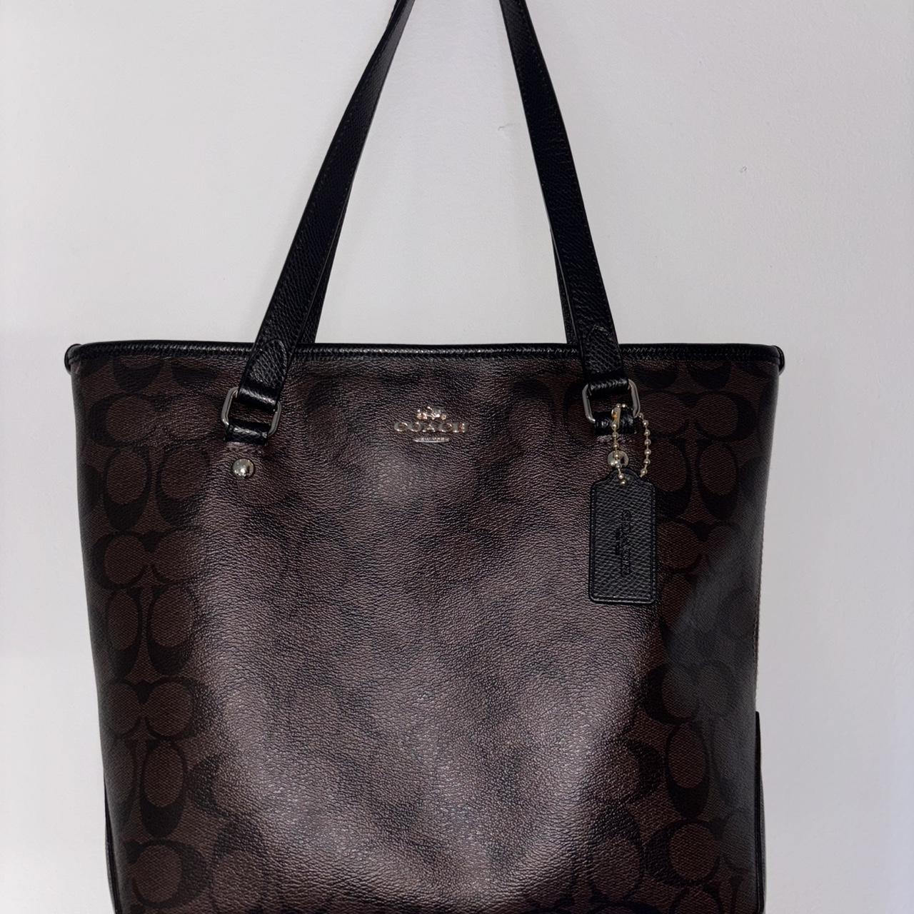 Medium Sized Coach Purse - Depop