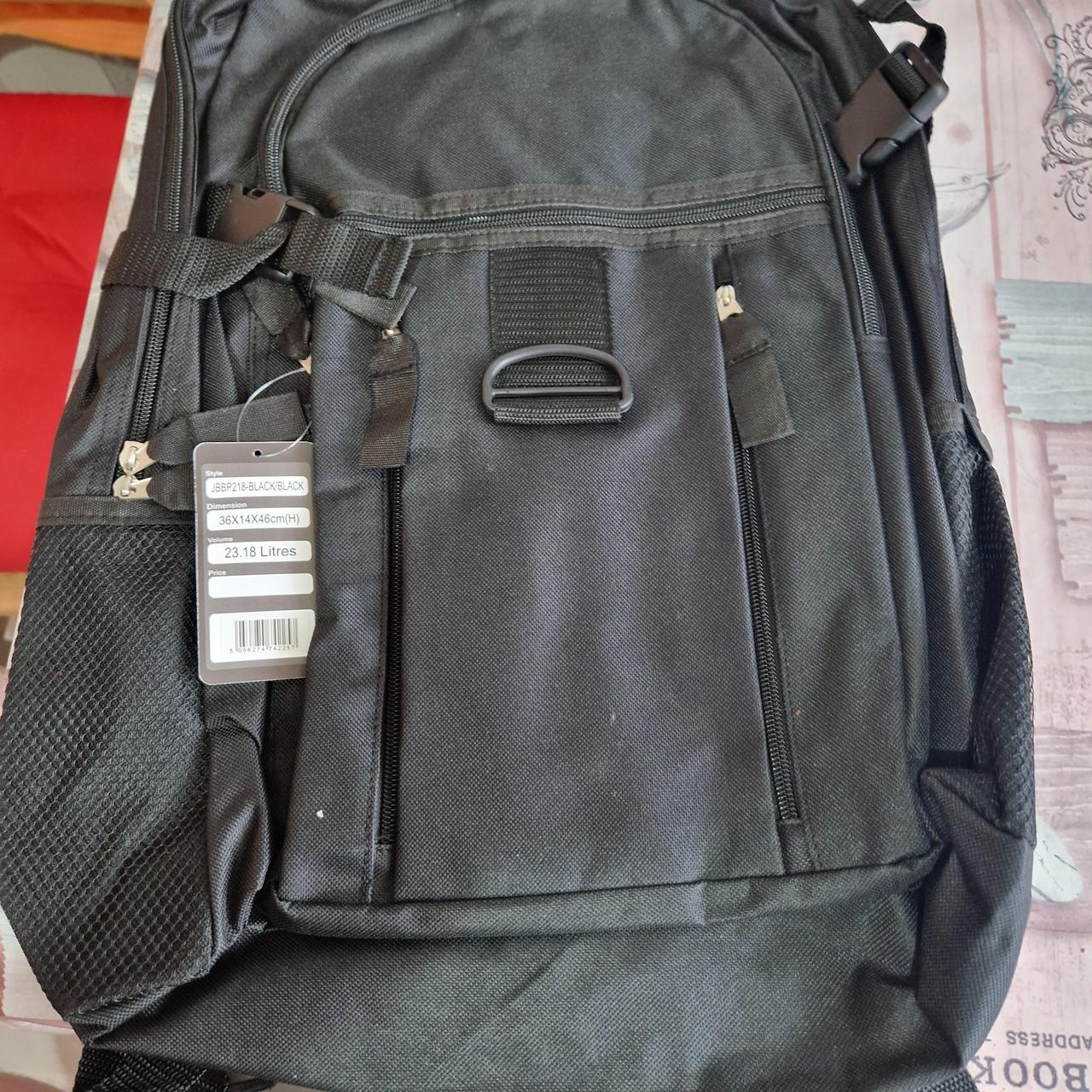 This Borderline Venturapak 1000 backpack is the... | Depop