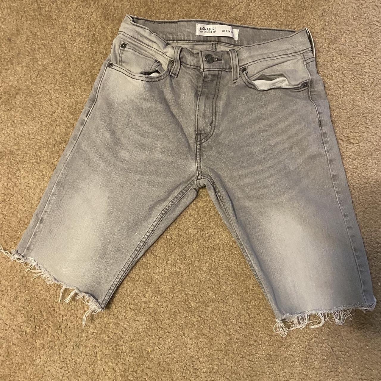 Levi’s grey distressed jorts | Depop