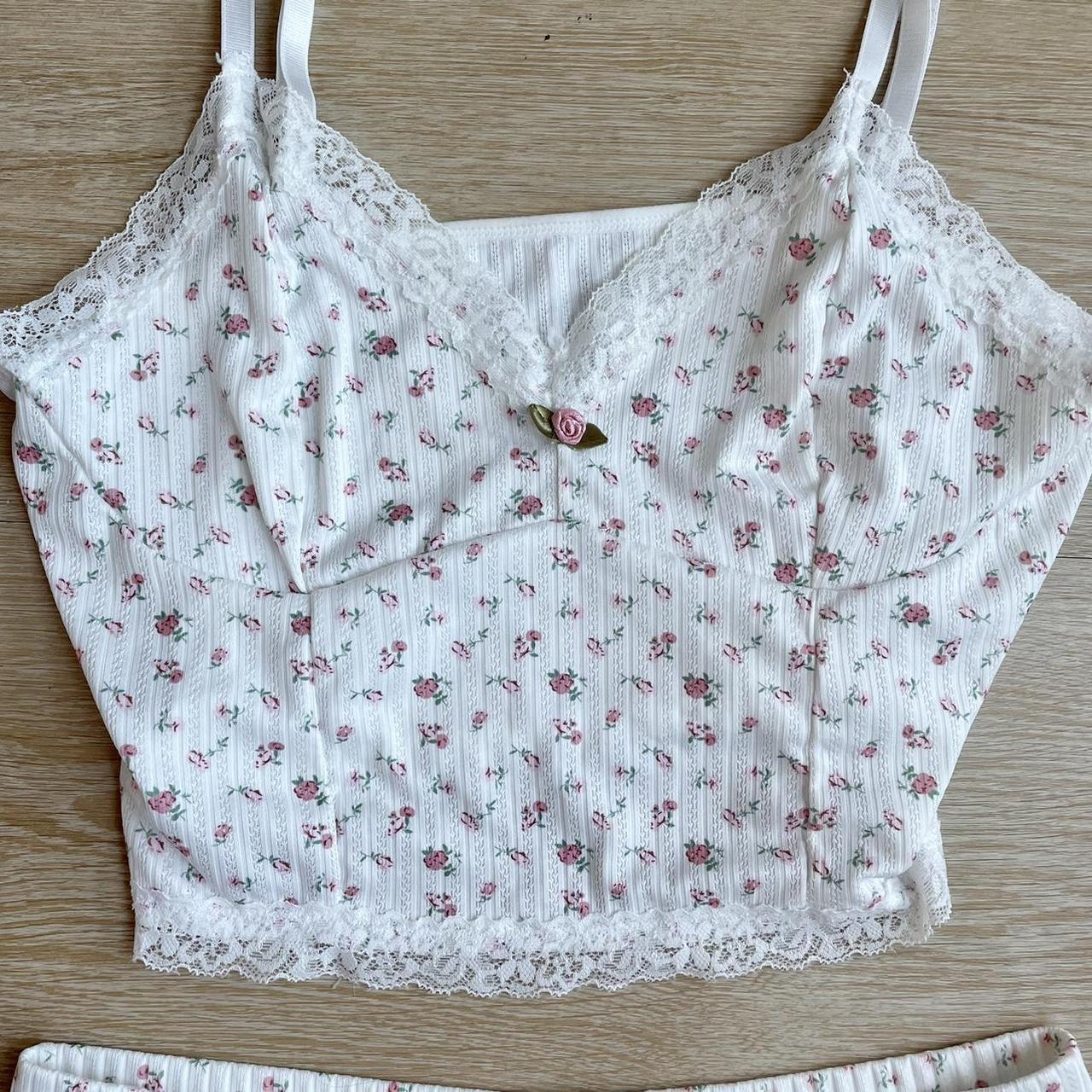 White girly floral two piece pajama set with little... - Depop