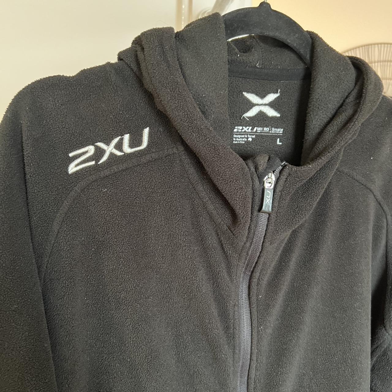 2XU - MENS zip-up micro polar fleece hoodie. ... | Depop