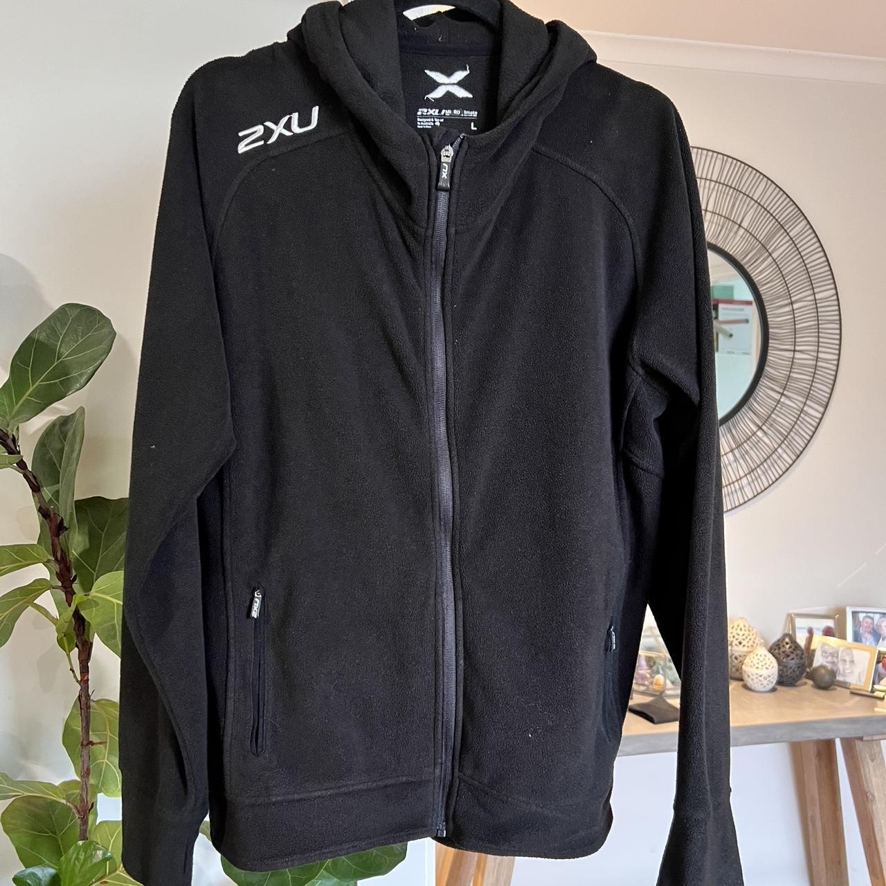 2XU - MENS zip-up micro polar fleece hoodie. ... | Depop