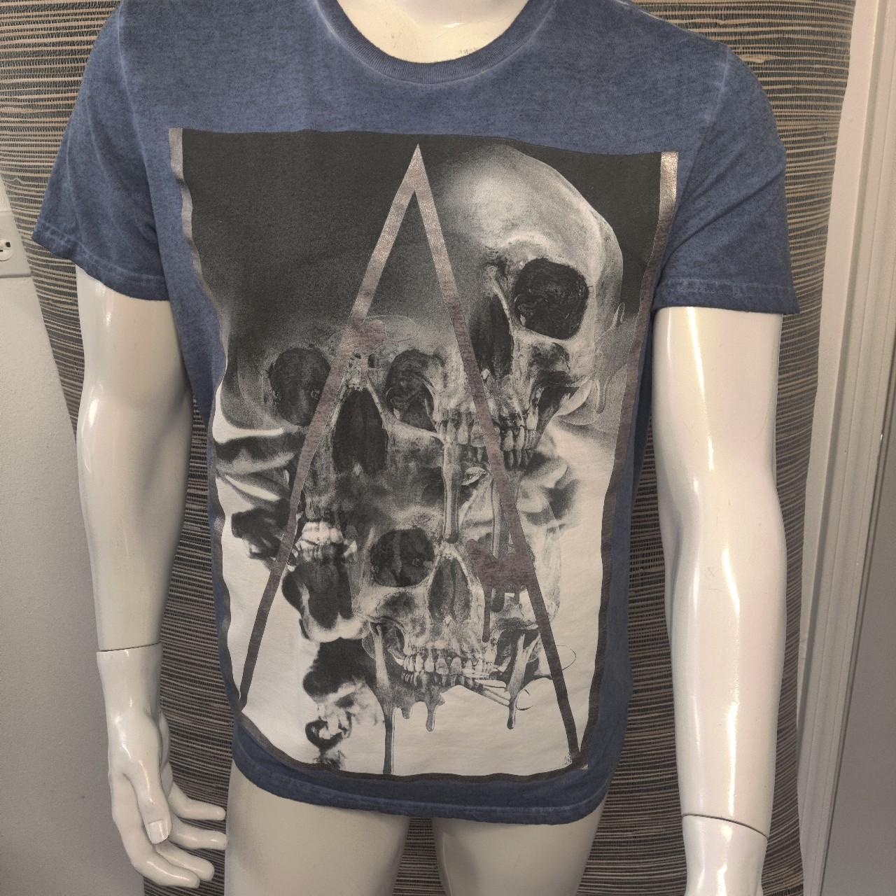 Awesome William Rast print t shirt, giant sized... | Depop