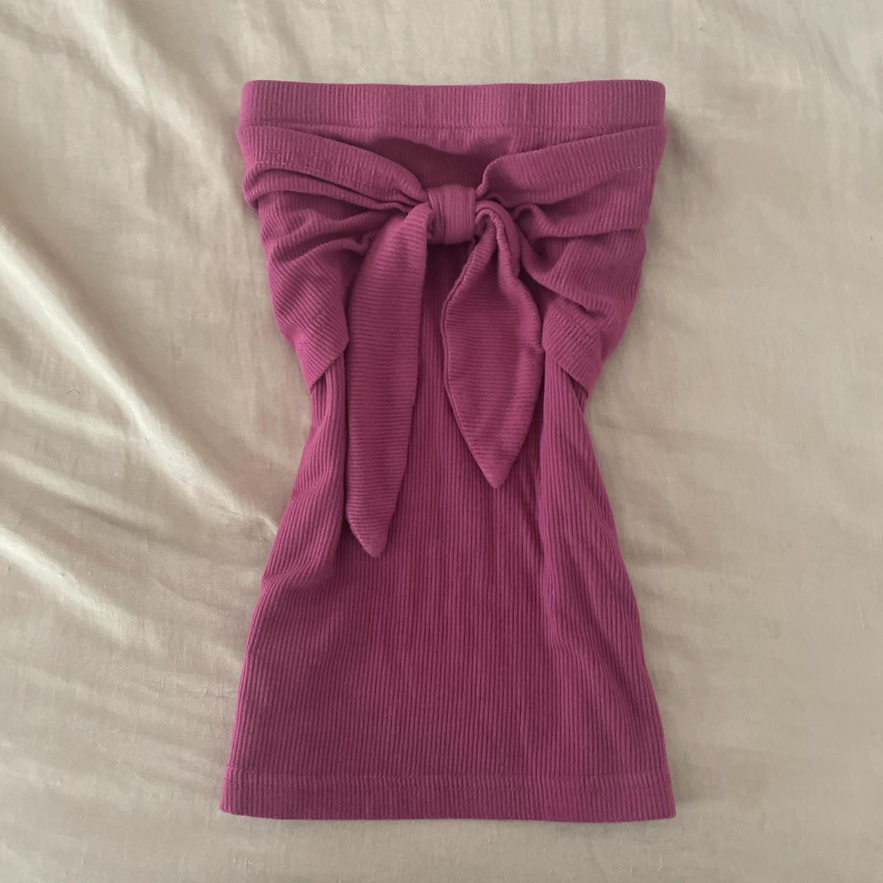 pink tie tube top ︎ — ౨ৎ — ・flattering fit and... | Depop