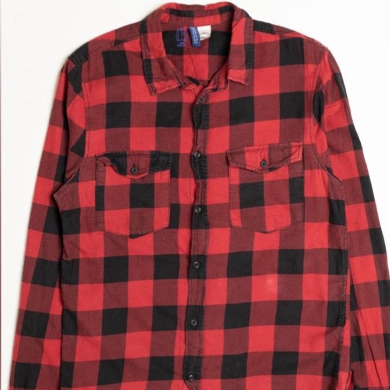 Red and black checked flannel shirt #flannel #checked - Depop