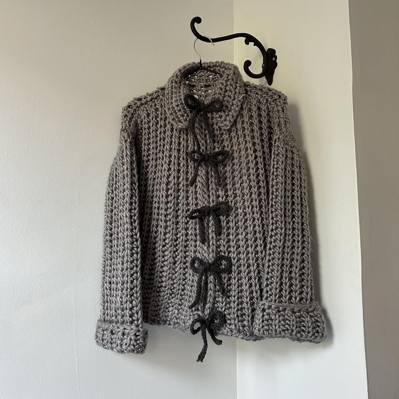 handknit by me !! chunky grey cardigan with collar... - Depop