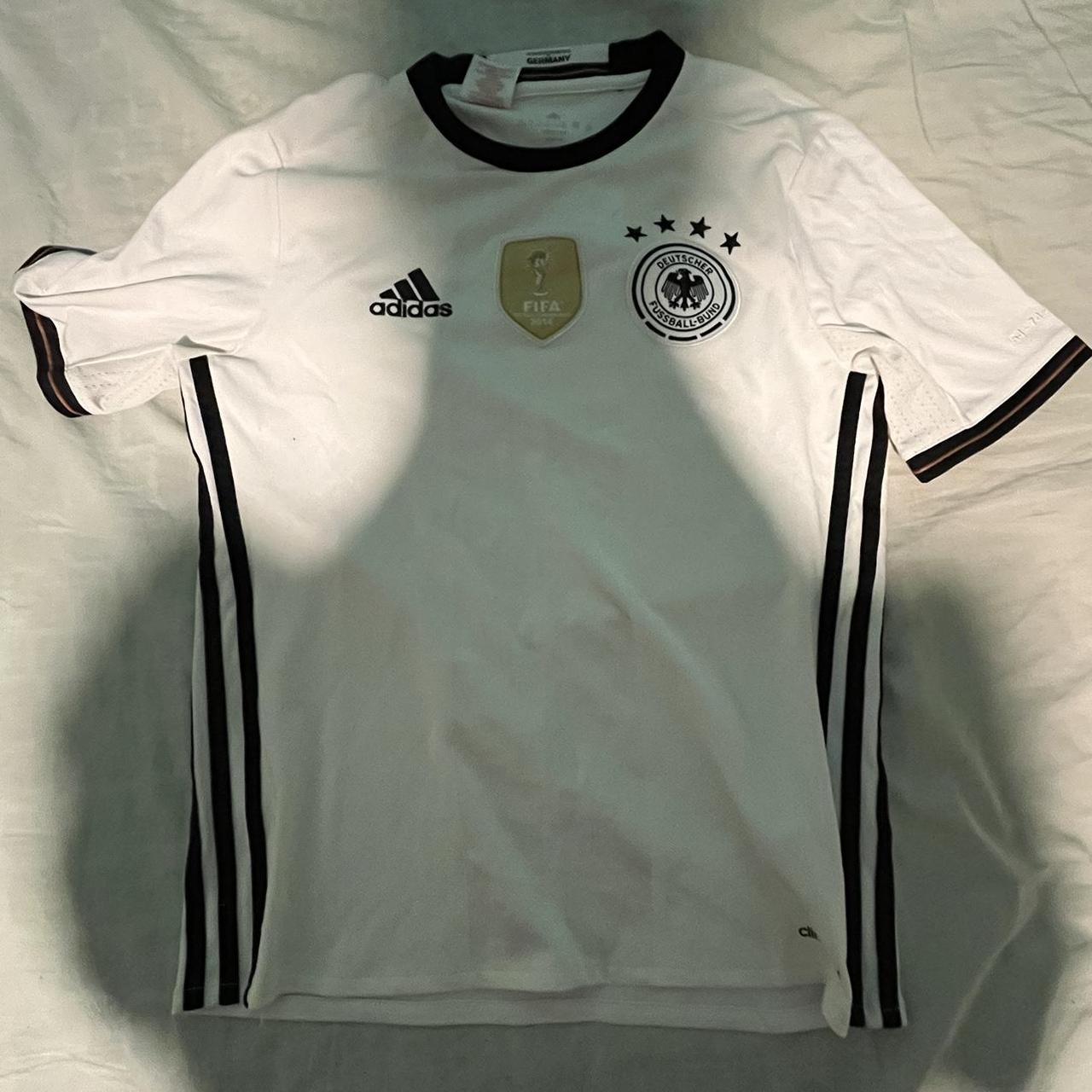 Germany 2014 World Cup Champions shirt ~ Men’s size... - Depop