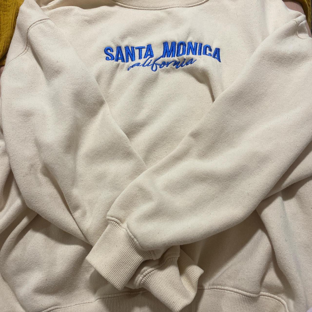 L/XL jumper from supre only worn a few times - Depop