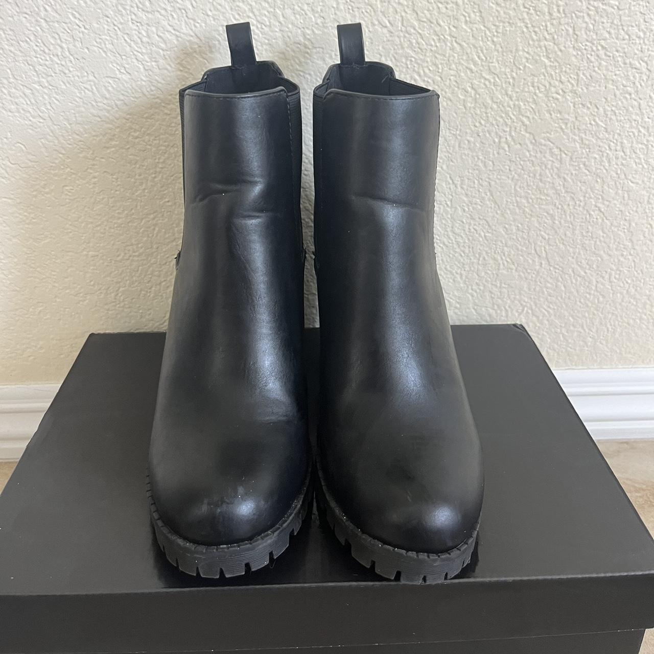 Black 3 inch Heeled Boots with Pointed Toe - Size 8 - Depop