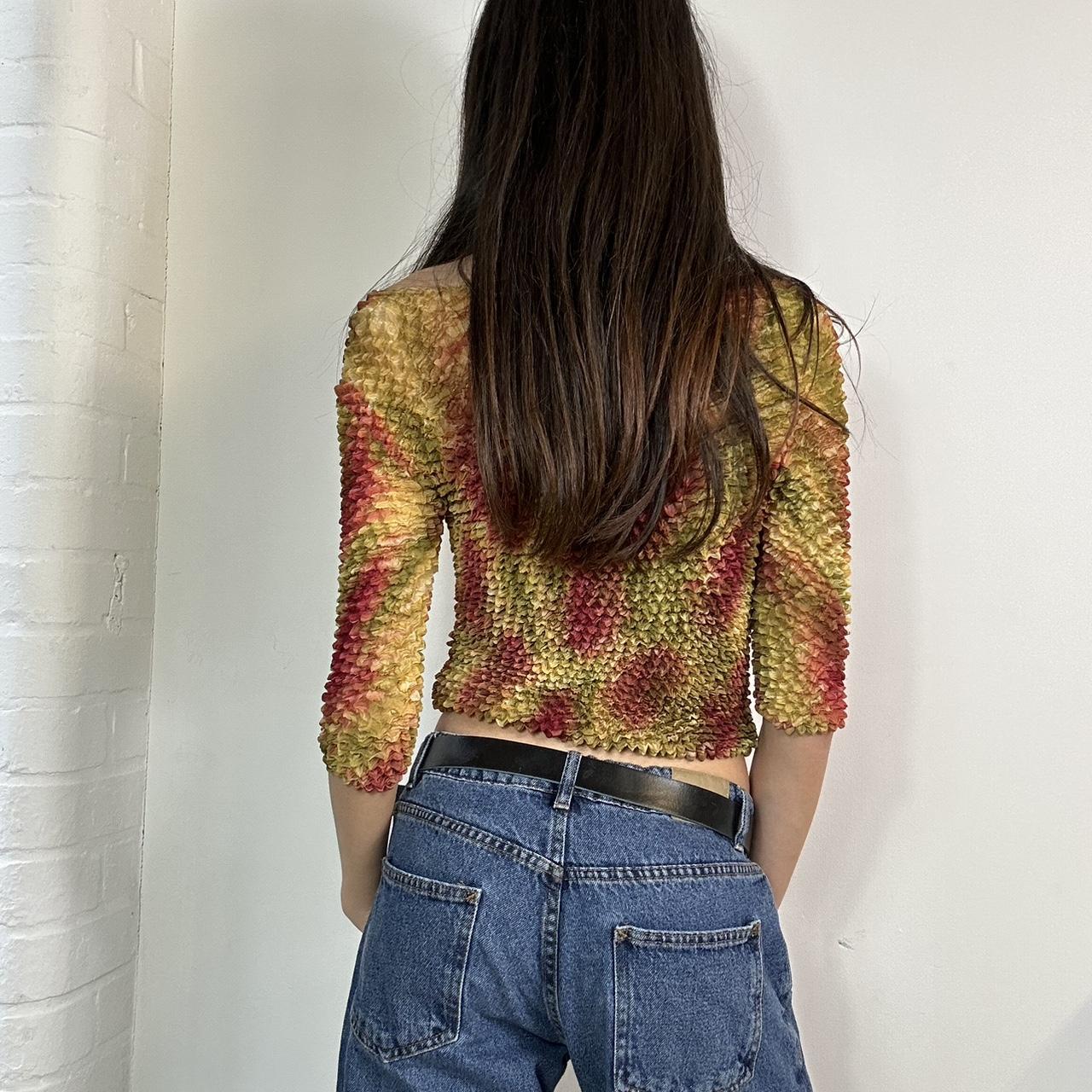 Vintage y2k top Y2k 00s stretchy crop top.... - Depop