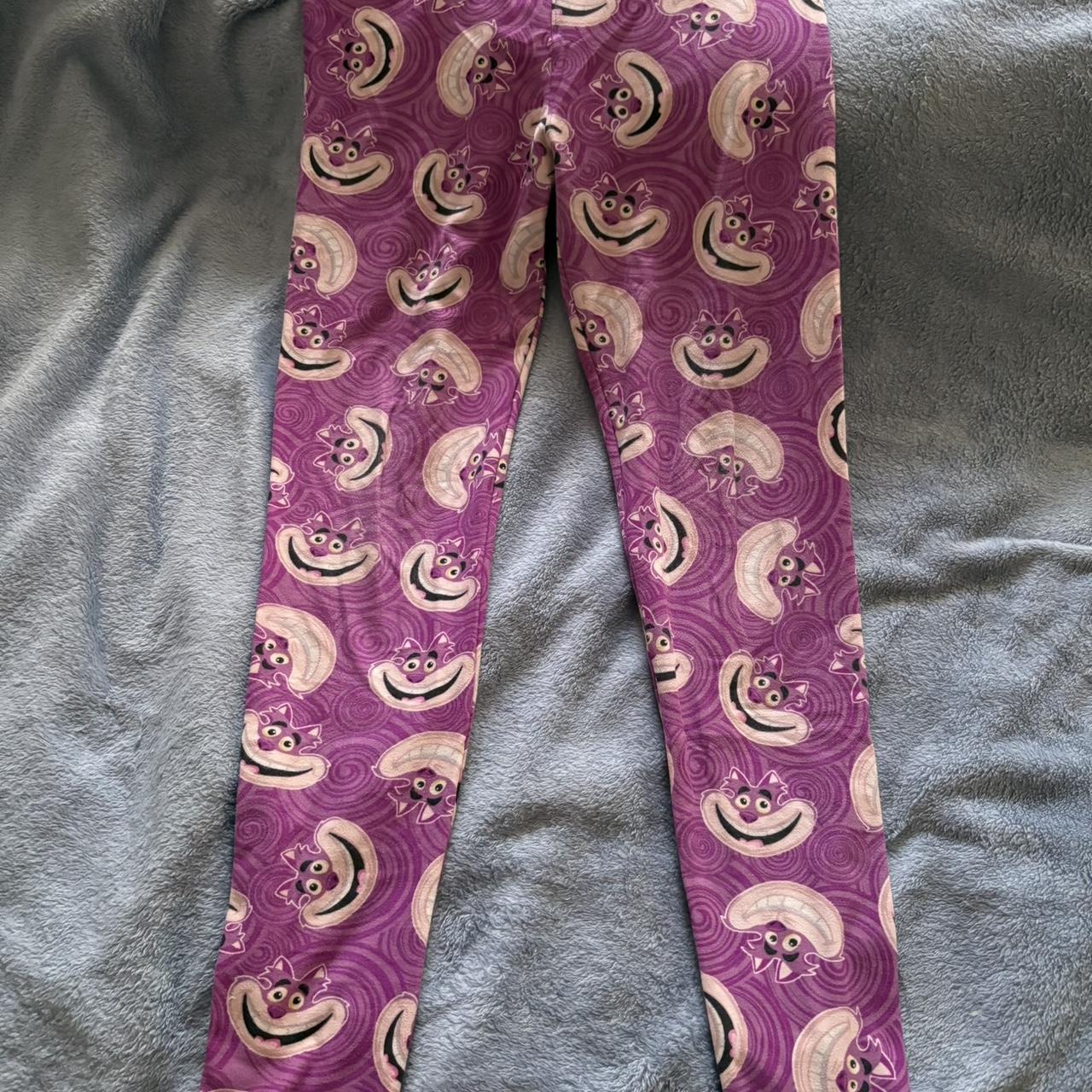 Alice in Wonderland Cheshire print leggings LuLaRoe... - Depop