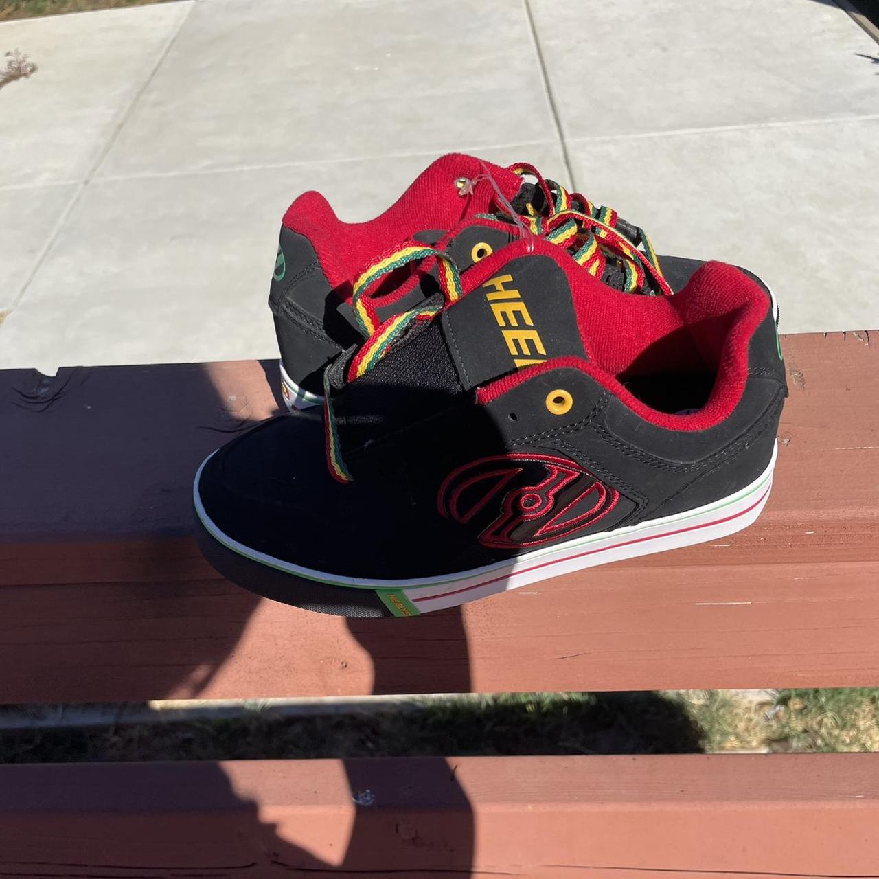 Really cool heelys size 5 youth so like a size 6/5... | Depop