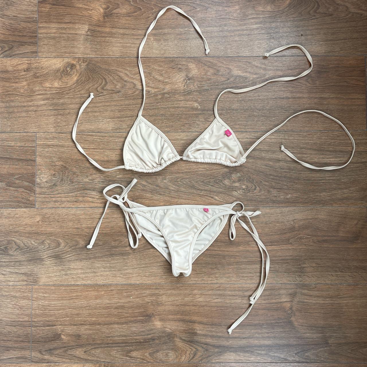 Beach Bunny Women's Tan Bikinis-and-tankini-sets | Depop