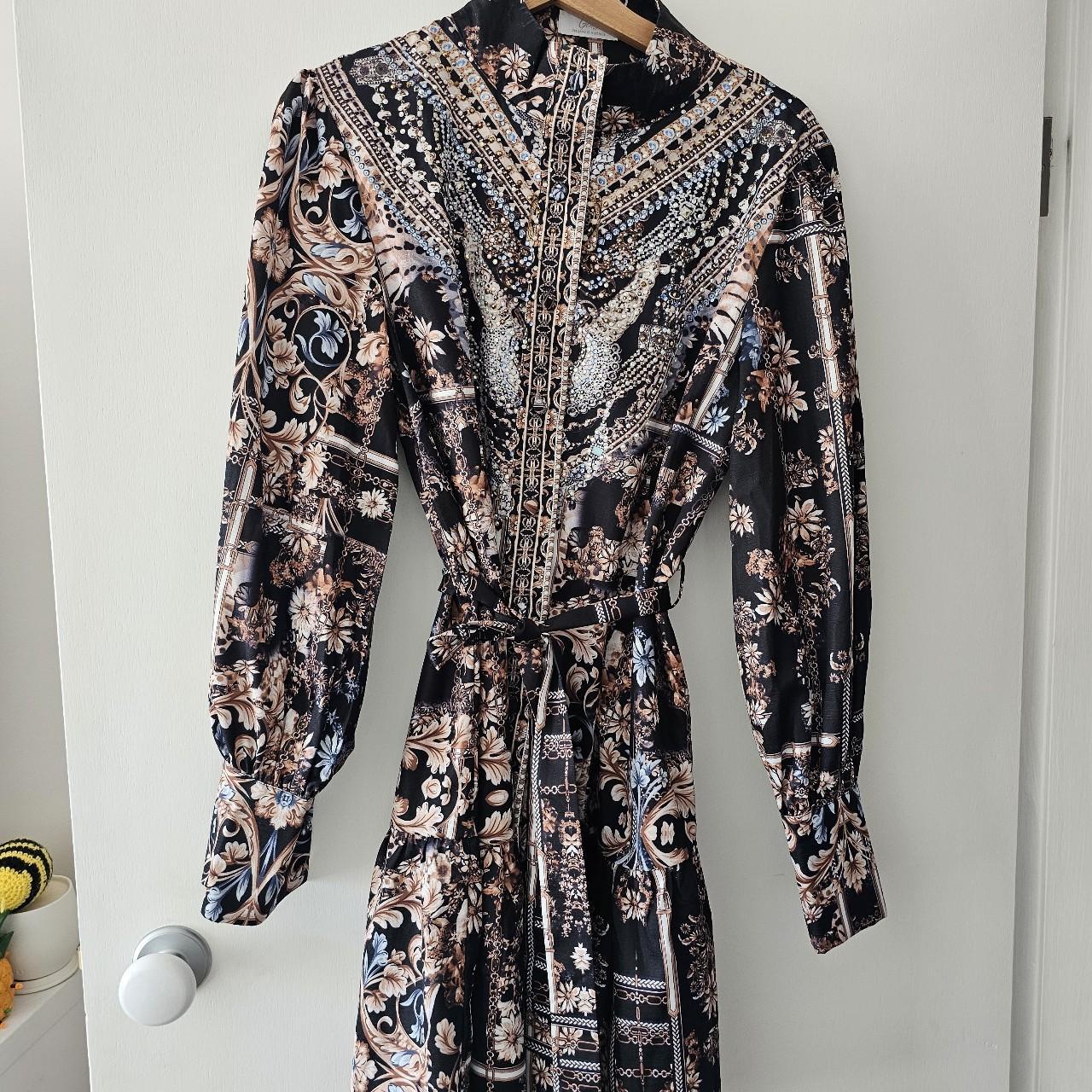 Floral chain dress with embellishments - Depop