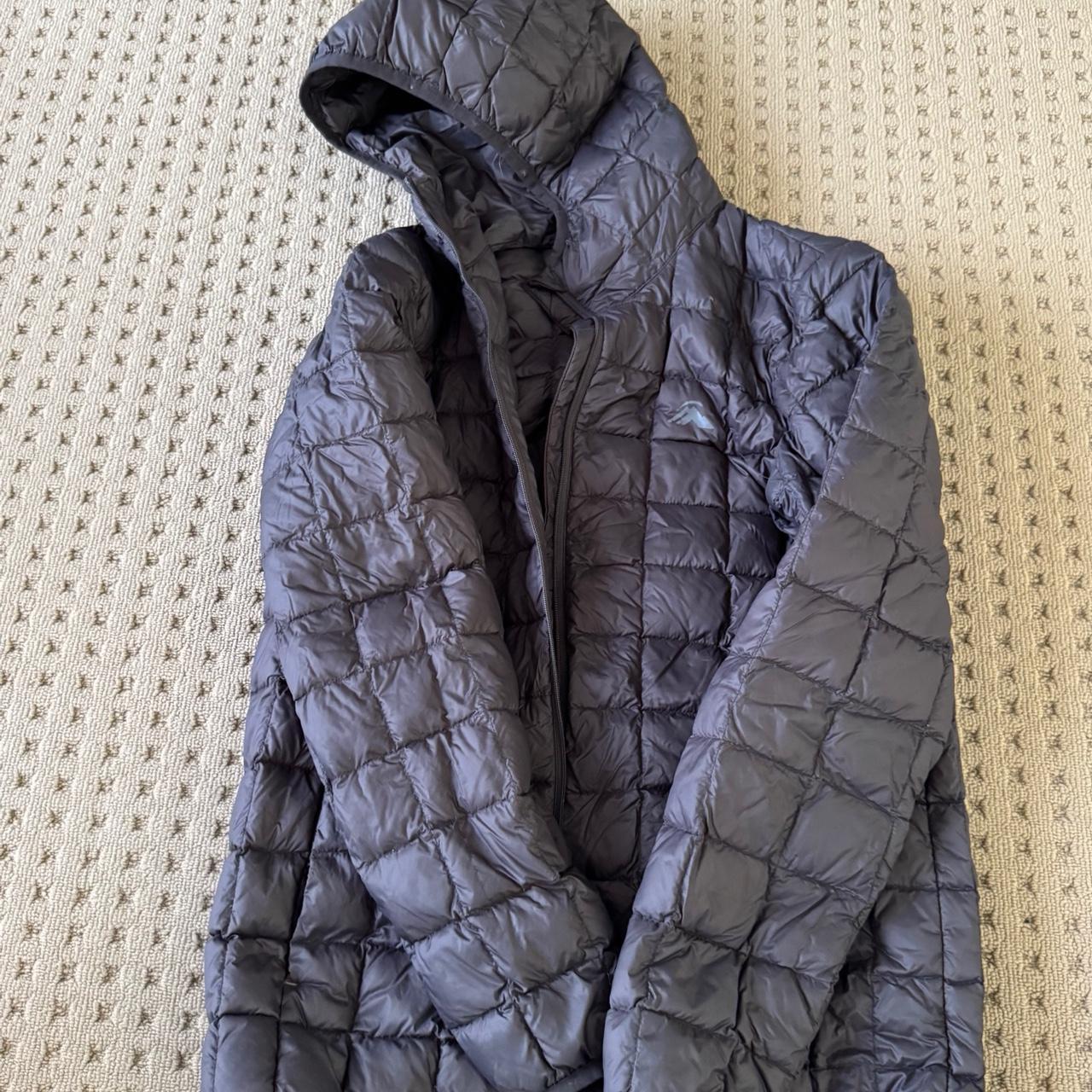 Macpac quilted puffer jacket. Size kids 12 - fits a... | Depop