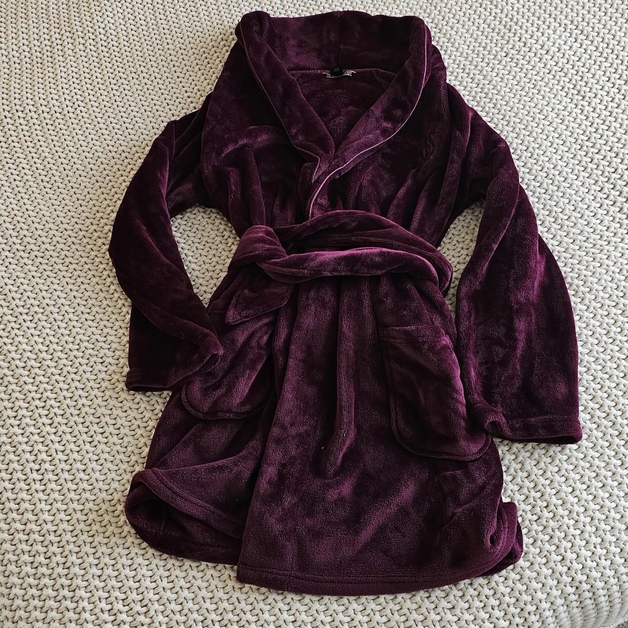 Plush Victoria's secret robe Fits size S and M | Depop