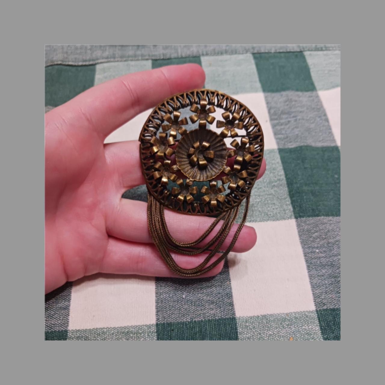 A one of a kind piece! A Unique Vintage brooch.... - Depop