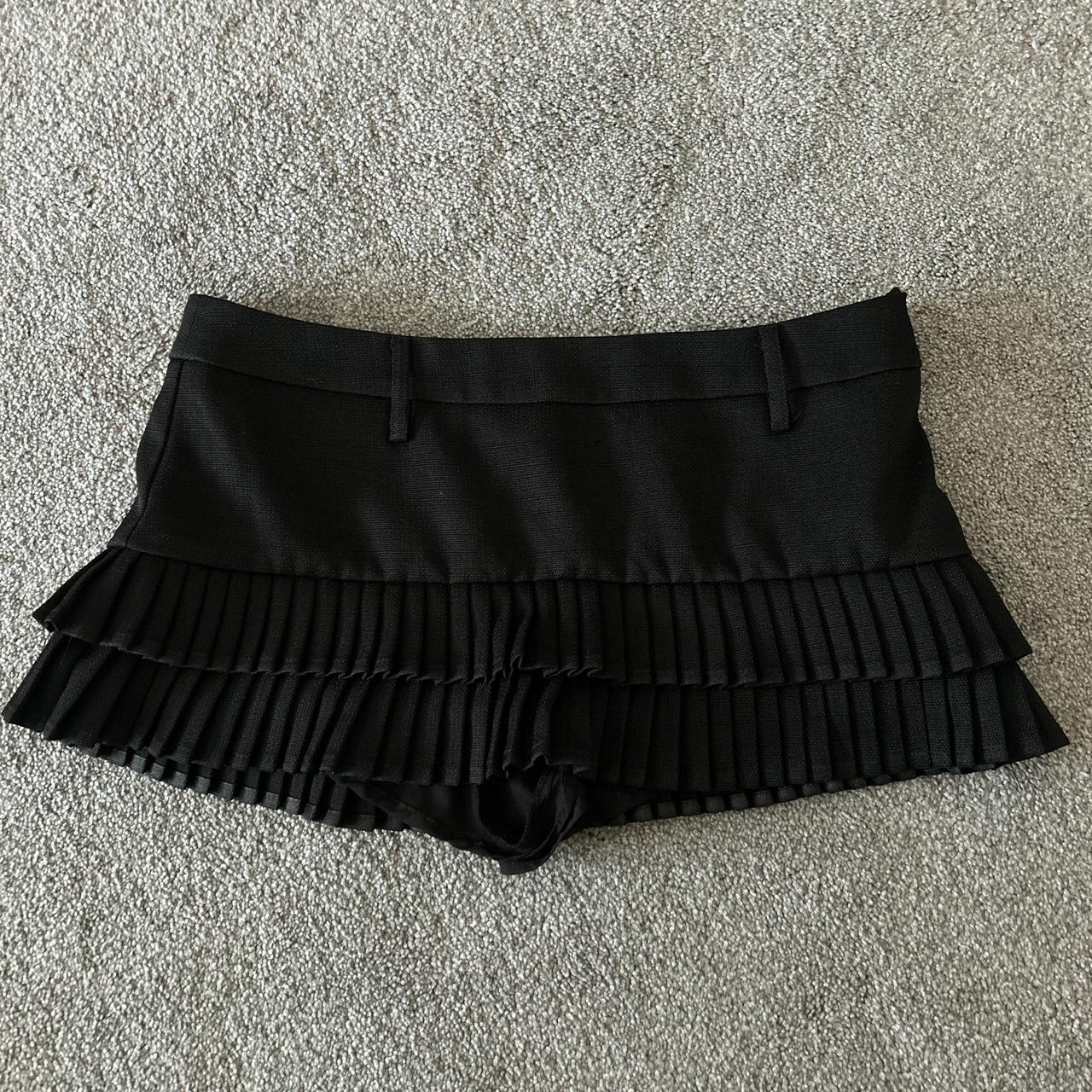 Lioness double ruffle mini skort in onyx size xs,... | Depop
