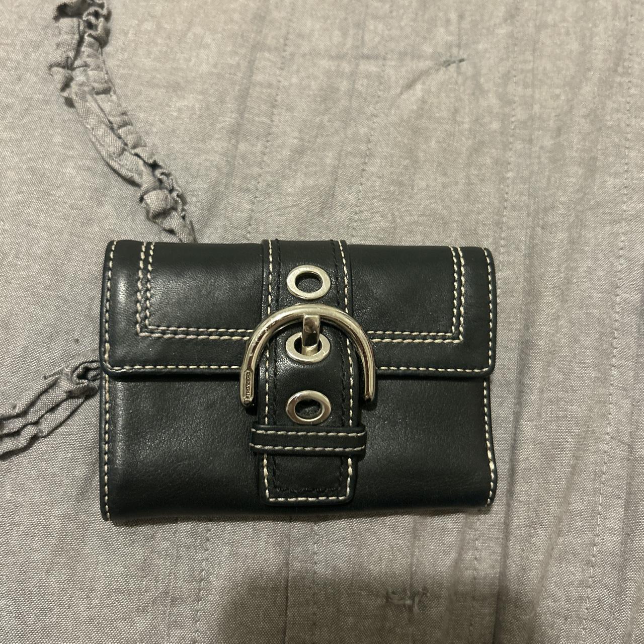 Super cute vintage coach wallet Excellent... - Depop