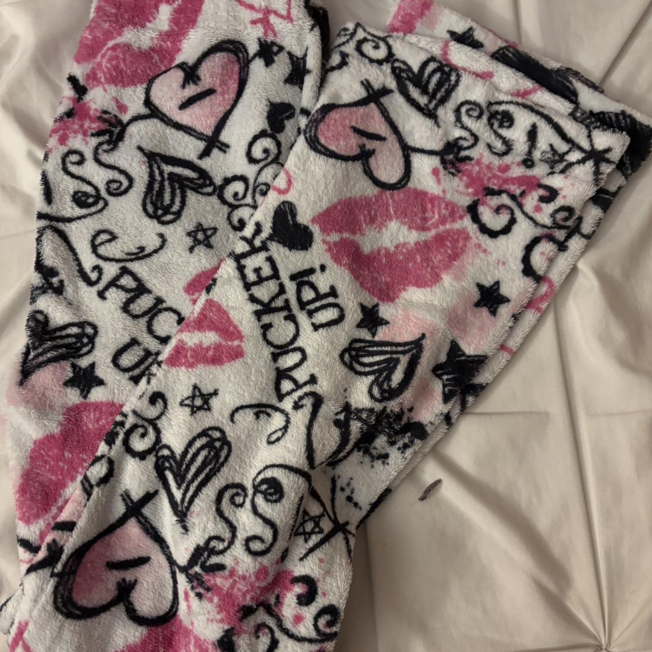 Cute pink and white PUCKER PANTS #y2kfashion... | Depop